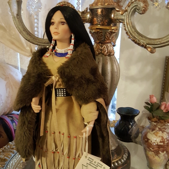 The Hamilton Collection | Other | Pine Leaf Native American Le ...